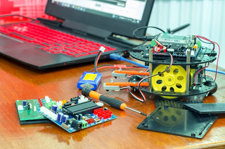 Programmieren für Kinder - liesLotte Familienmagazin Augsburg